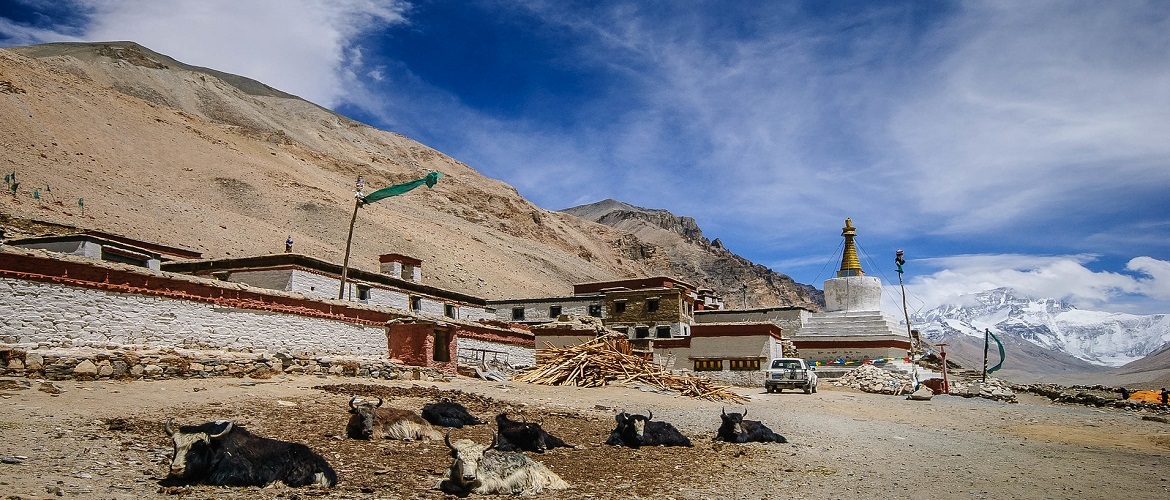 Rongbuk Monastery in Tibet - World's Highest Monastery